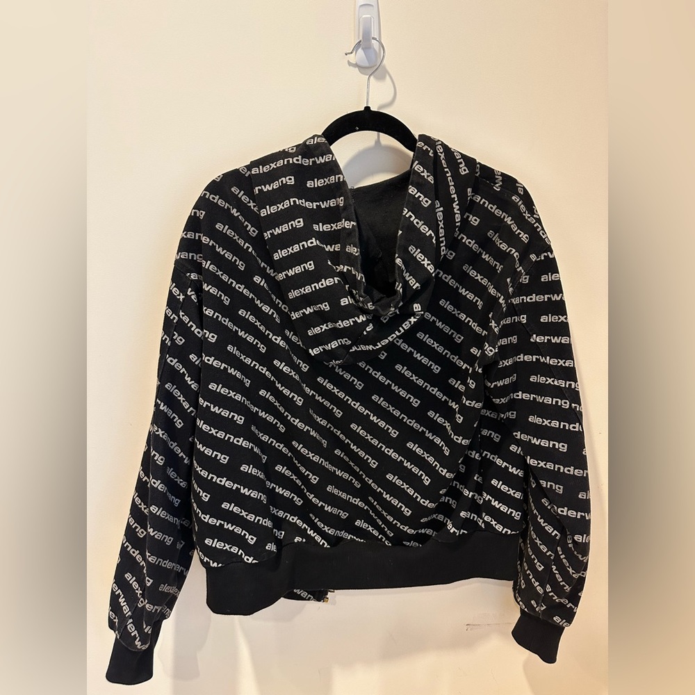 Falling Back Logo Jacket In Dark Denim - Gem